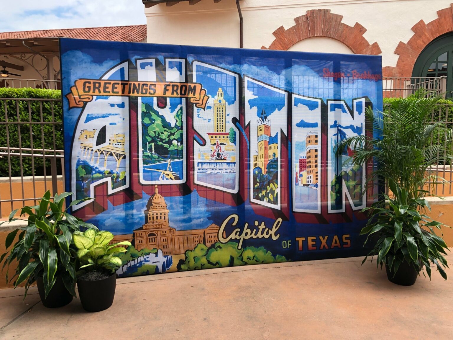 Billboard Austin - Illusions Rentals